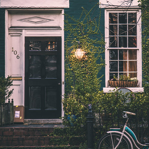 Shining a Light on Home Exterior Lighting | Save Home Heat