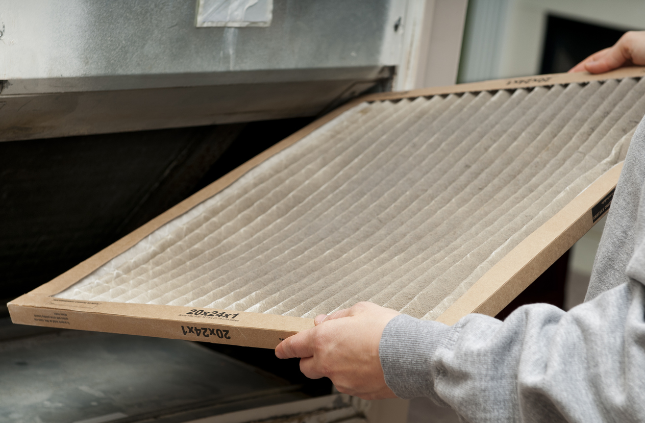 Replacing Your Furnace Filter Correctly! - Save Home Heat
